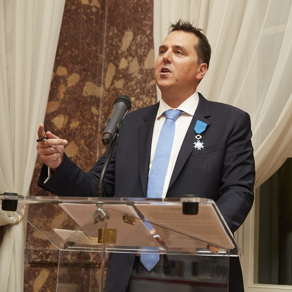Alexandre Zapolsky, désormais Chevalier de l’Ordre National du Mérite ...